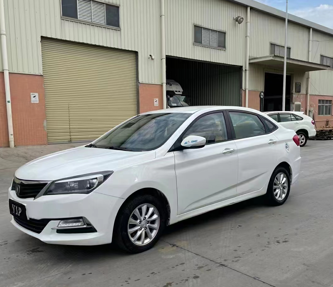 悦翔V7 2016款 1.6L 手动乐尚型 国V-佛山债务抵押车