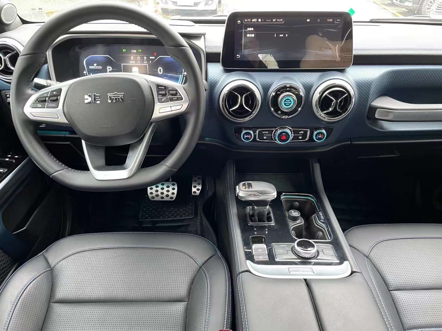 北京BJ40 2021款 2.3T 自动四驱刀锋英雄版至尊型-惠州汇典抵押车转让官网