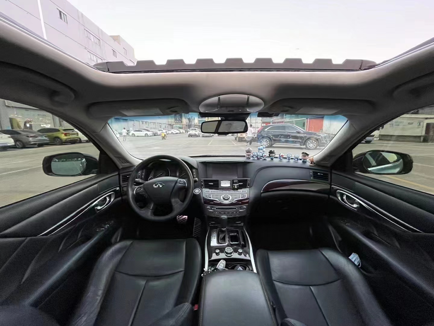 英菲尼迪Q70 2017款 Q70L 2.5L 精英版-佛山哪里有出售抵押车