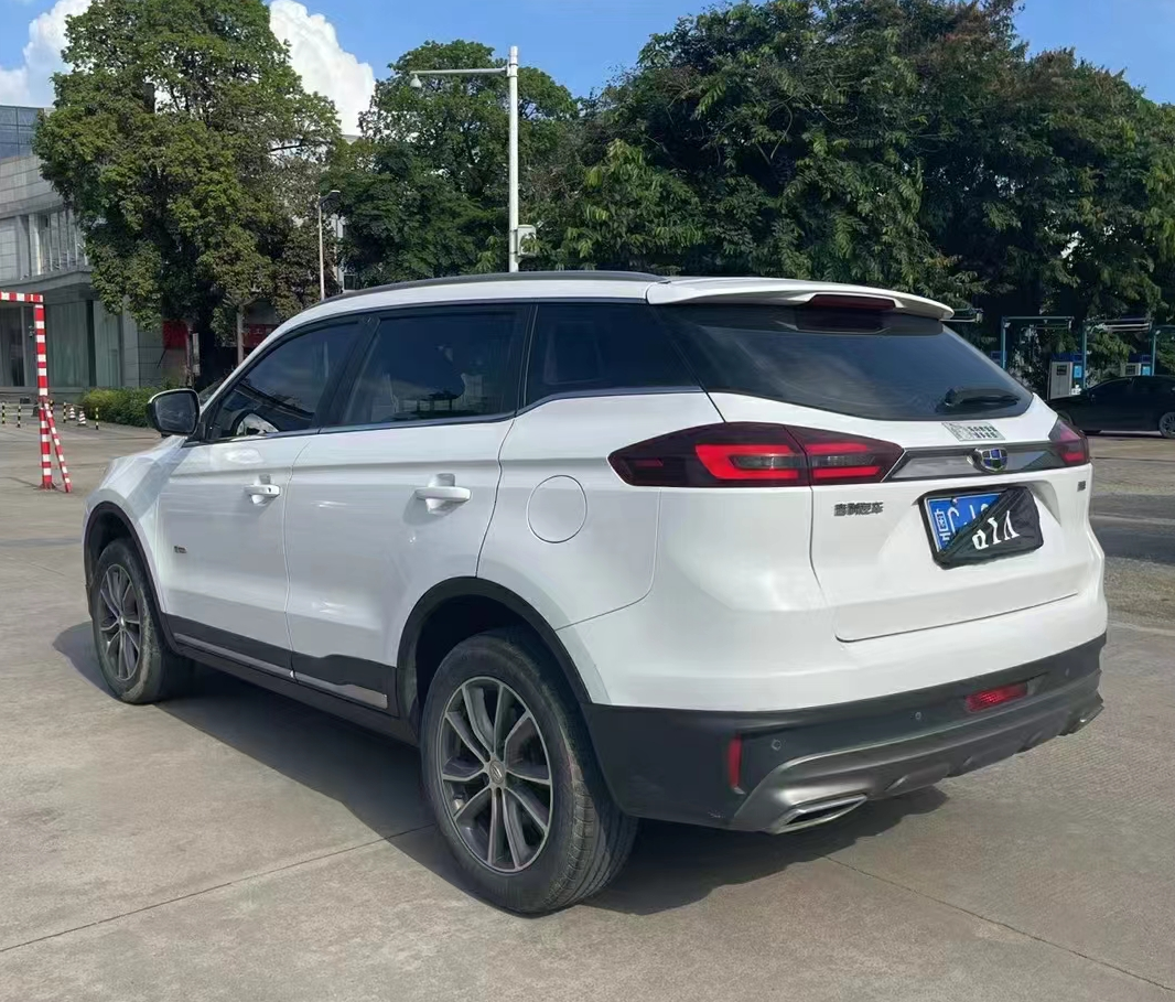 博越 2020款 1.8TD DCT两驱智联型4G互联版-一手正规抵押车平台-汇典抵押车平台