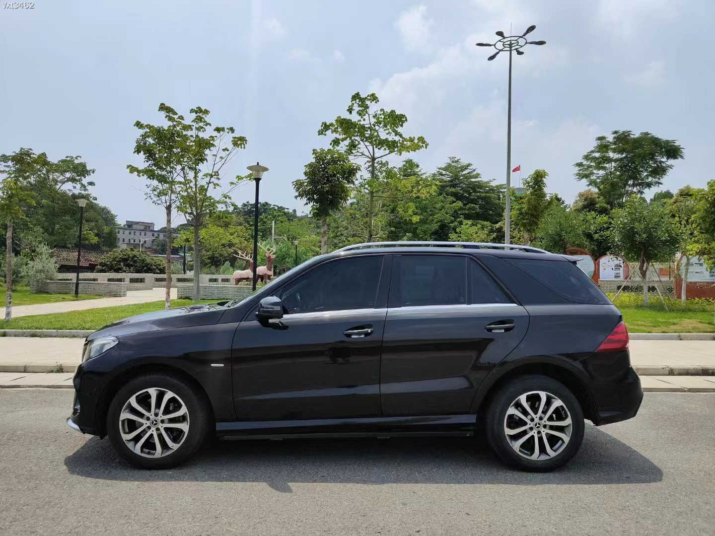 奔驰GLE 2019款 GLE 320 4MATIC 动感型臻藏版-抵押车如何购买-汇典抵押车平台