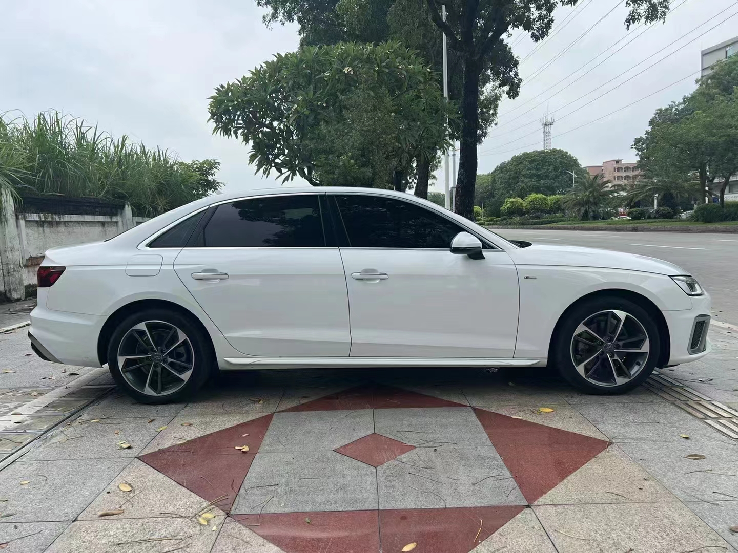奥迪A4L 2020款 40 TFSI 时尚动感型-抵押车信息资源-汇典抵押车