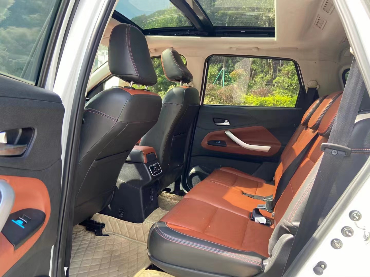 北汽幻速S3 2016款 S3L 1.5L 手动尊享型-抵押车交易网-汇典抵押车网