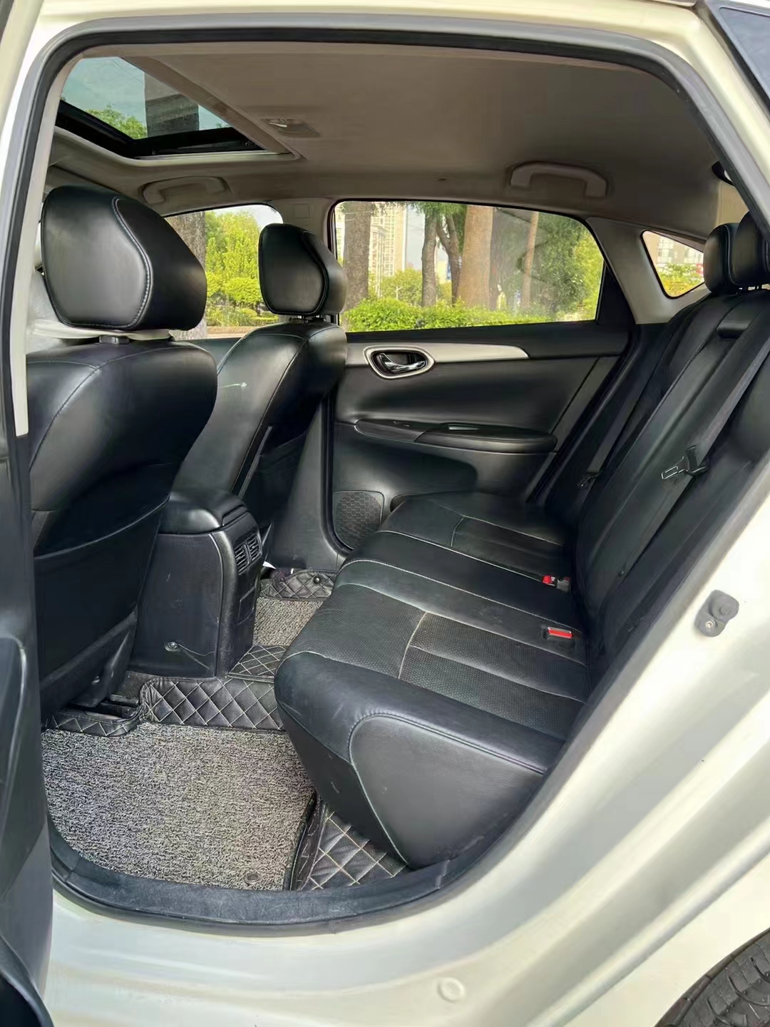 轩逸 2014款 1.6XV CVT尊享版-抵押车买卖交流网-汇典抵押车平台