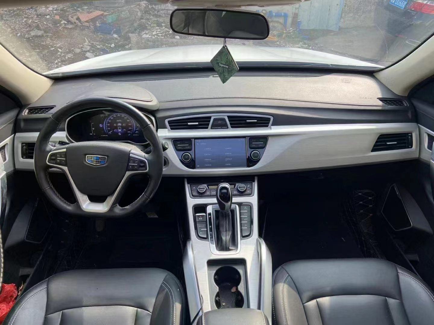 博越 2018款 1.8TD 自动两驱智联型4G互联版-茂名抵押车专卖