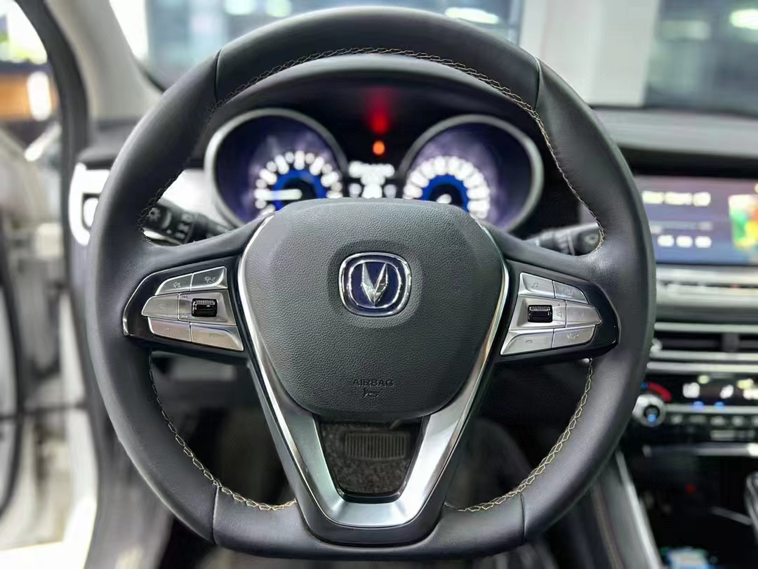 逸动 2018款 高能版 1.6L GDI 自动锐锋型 国V-抵押车回收网-汇典抵押车交易网